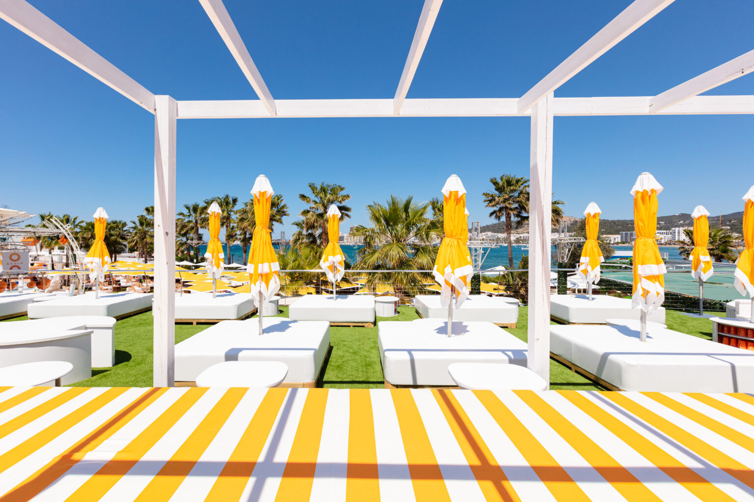 Which O Beach Ibiza Bed is right for you? - O Beach Ibiza